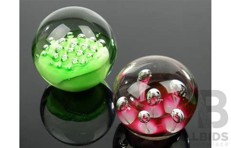 Two Vintage Hand Blown Glass Paperweights Lot 1518538 Allbids