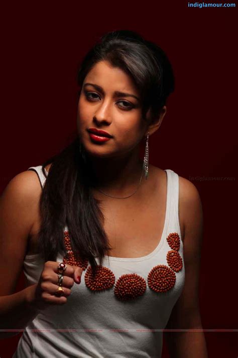 Madhurima Actress Hd Photosimagespics And Stills 79793