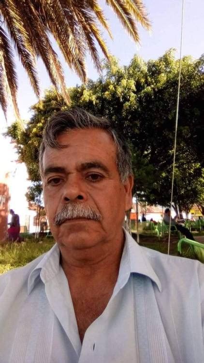 Un Señor Maduro A Mi Gusto Muy Guapo El Es De Gu Tumbex