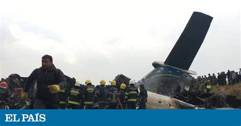 Katmandu Acidente De Avião No Nepal Deixa Dezenas De Mortos