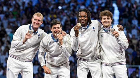Escrime JO 2024 Les Bleus Du Fleuret S Offrent Le Bronze