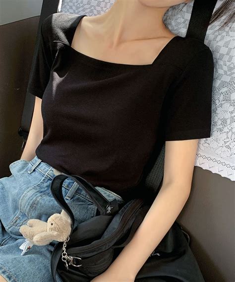 파스텔타임 💗평점4 7 1만장 돌파💗[made]쇄골미인 스퀘어넥 크롭 Tee 하객룩 데이트룩 데일리룩 소개팅룩