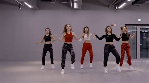 Itzy “wannabe” Dance Practice Mirrored Youtube