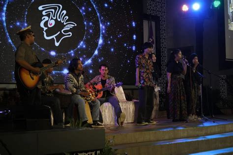 Fkip Uns Holds Cultural Arts Festival In Celebration Of Uns S Th