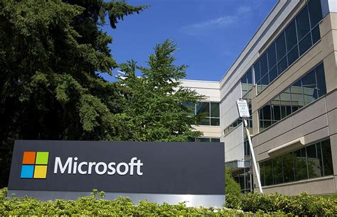 microsoft detects china based hackers breaching email accounts