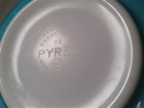 Lot Detail Vintage Pyrex Butterprint Pattern
