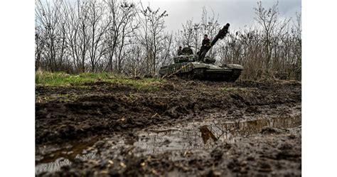 Украйна и Полша ще произвеждат съвместно снаряди за танкове