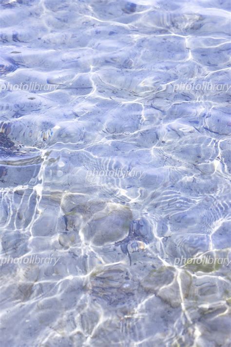 水面 写真素材 5691126 フォトライブラリー photolibrary