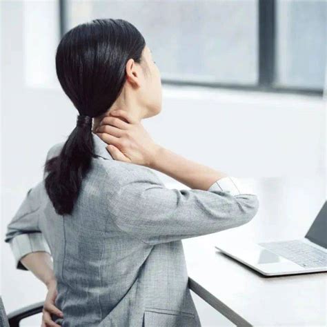 如何守护你的 “生命支柱”？轻松几招！教你远离颈椎之痛颈部问题生活节奏