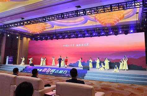 跟着微短剧去旅行主题论坛在浙江余姚举行 新华网