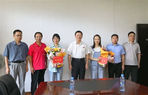 校领导走访慰问教师及离退休老同志代表 人事处（党委教师工作部）