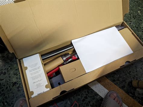 【開箱圖多】dyson V8 Sv25 Fluffy 無線吸塵器 湯姆群情報站