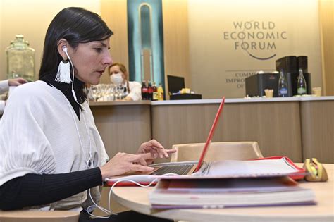 La Ministra De Minas Irene Vélez Presentaría Su Renuncia En Los