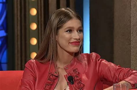 Jasmina Alagič Změnila Image Přechod Z Blondýnky Na Brunetu Z Holky
