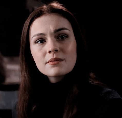 𝐋𝐈𝐋𝐘 𝐄𝐕𝐀𝐍𝐒 𝐏𝐎𝐓𝐓𝐄𝐑 Created By Lilyhufflepuffevans In 2024 Lily Evans