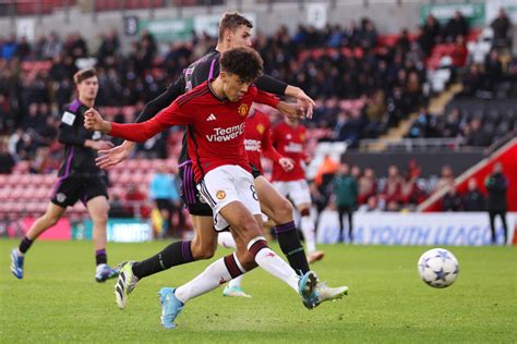 5 Goals In 4 Games Teenage Manchester United Striker Showing What He