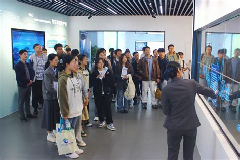人工智能与计算机学院赴太湖湾科创城开展“百千工程”访企拓岗专项行动 人工智能与计算机学院