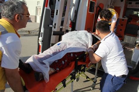 Genç Kadın Erkek Arkadaşı Tarafından Bıçaklanarak Ağır Yaralandı Son Dakika