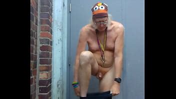 Naked Driver Changes Clothes In Semi Public Xvideos