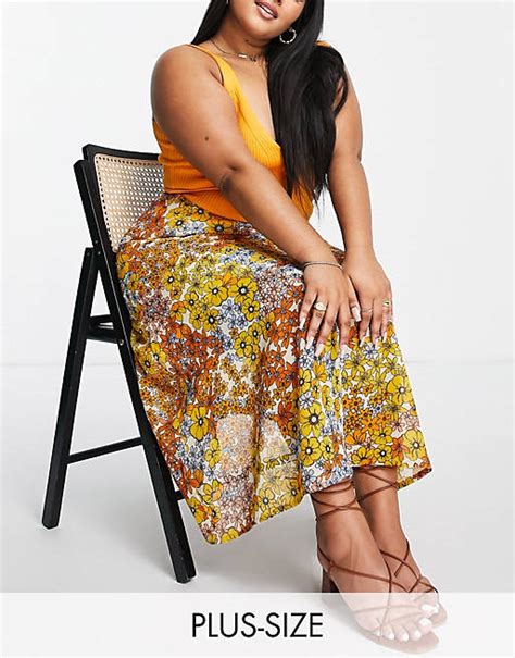 Wednesdays Girl Curve Midirock Mit Blümchenmuster In Orange Asos