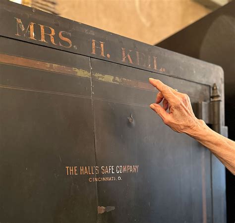 The First Lady Of New Orleans Antiques Andrée Keil Moss