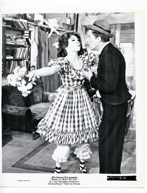 Movie Photo What A Way To Go Dick Van Dyke Shirley Maclaine 8x10 Bandw