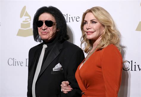 Gene Simmons Wife Meet Shannon Tweed The Kiss Frontmans Spouse