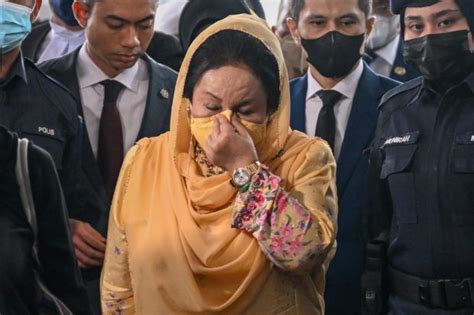 Rosmah Mansor Wife Of Malaysias Ex Leader Convicted Of Corruption