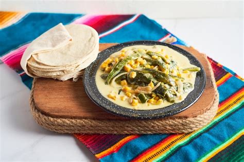 Delicioso Plato De Rajas Mexicanas Con Chile Poblano Foto Premium