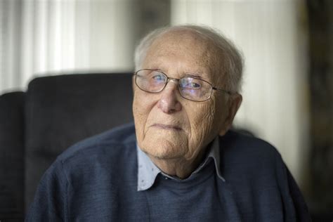 Germania La Disobbedienza Civile Di Weinberg Il Manifesto