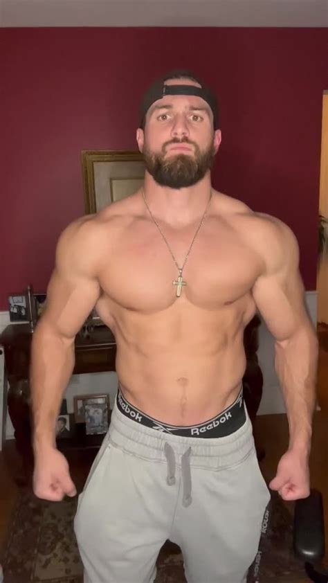 Ed Eason Sexy Ed Snapchat Stories Spotlight And Lenses