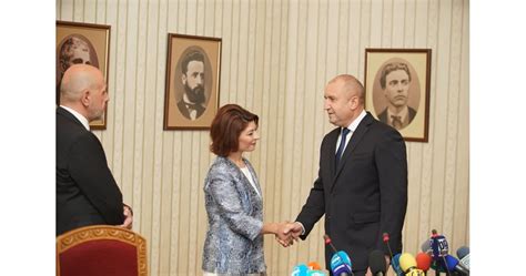 ГЕРБ върна втория мандат Радев свиква партиите на консултации още утре за третия Видео